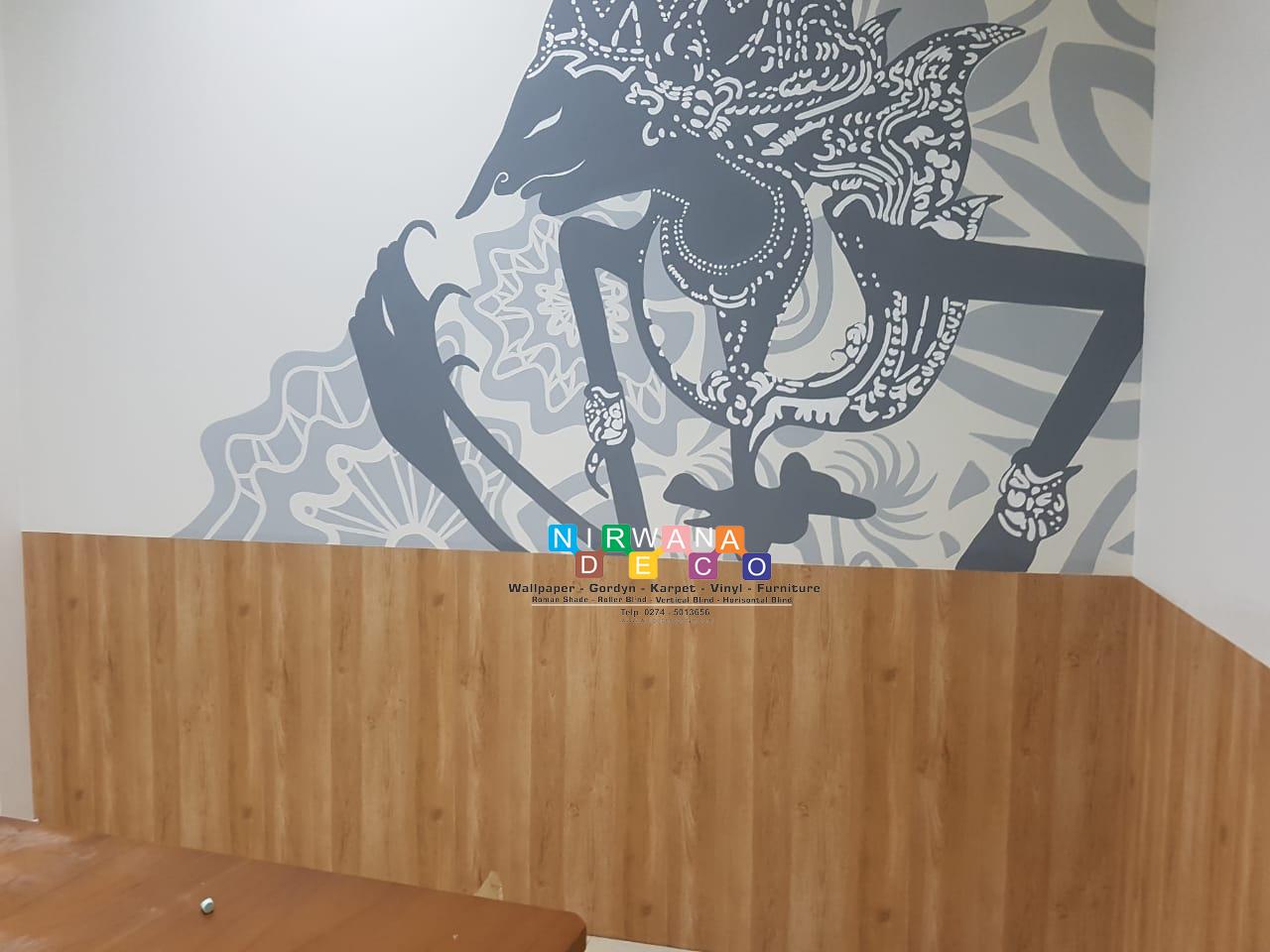 Pemasangan Wallpaper Di Jalan C. Simanjuntak, Terban, Gondokusuman,