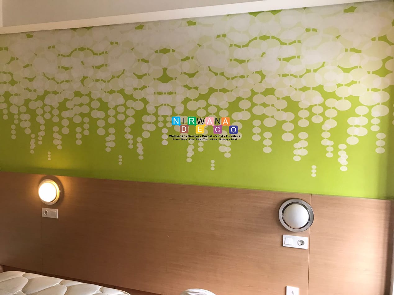Pemasangan Wallpaper Custom Di Zest Hotel, Yogyakarta - Nirwana Deco